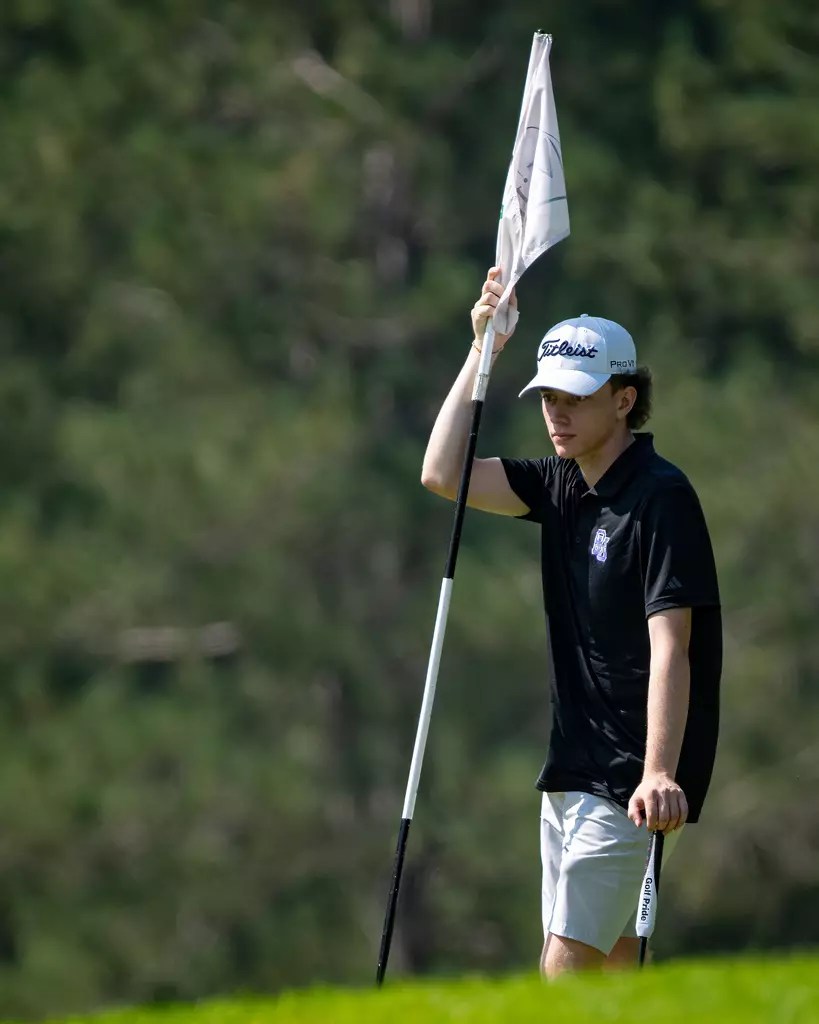 BU golf on a roll – The Campus